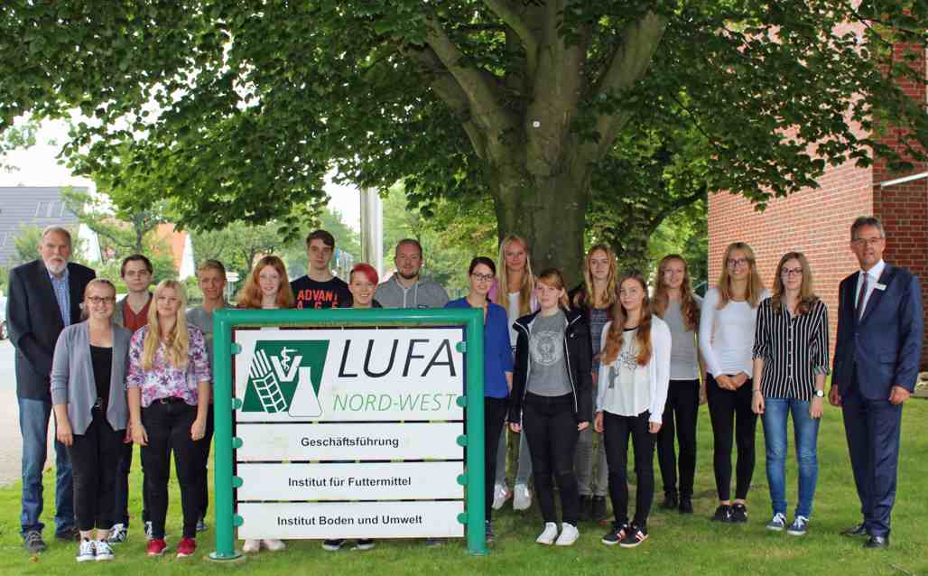16 neue Auszubildende bei der LUFA Nord-West
